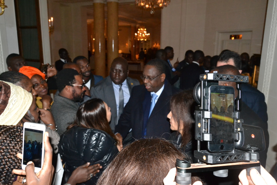 En Images Le Retour Du Président Macky Sall Et Son épouse Au Senegal