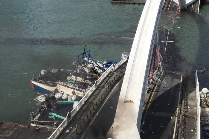 Taïwan: L'effondrement d'un pont fait plusieurs blessés Taïwan: L'effondrement d'un pont fait plusieurs blessés
